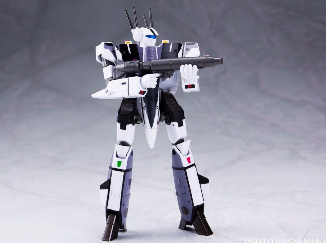 Macross: HI-METAL R VF-1S VALKYRIE 35th Anniversary Color - BANDAI ...