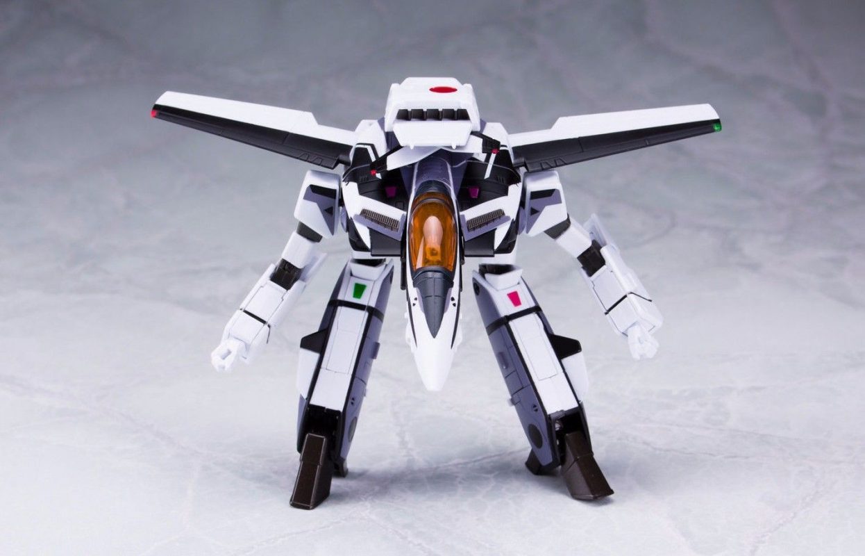 Macross: HI-METAL R VF-1S VALKYRIE 35th Anniversary Color - BANDAI ...
